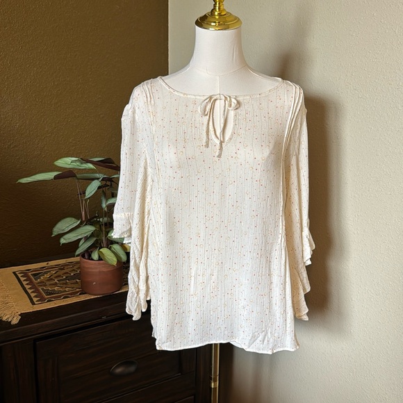 LC Lauren Conrad | Tops | Lauren Conrad Lucy Flutter Sleeve | Poshmark